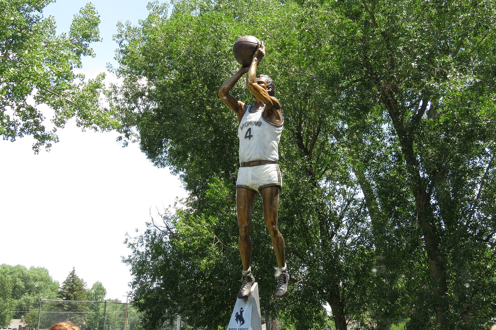"JUMP SHOT", documental sobre Kenny Sailors estrena en EU | LatinUS