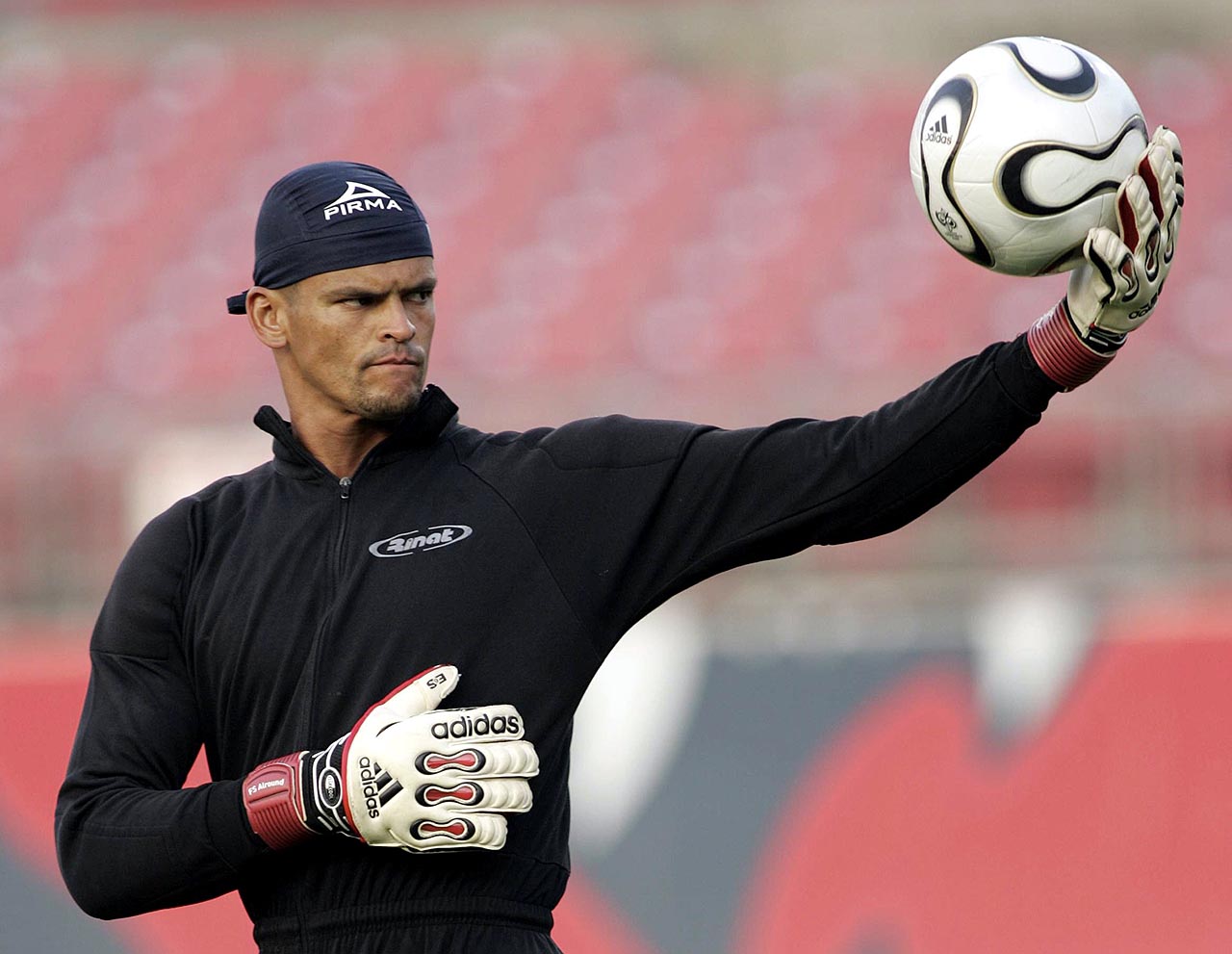 Día Internacional del Portero: Miguel Calero, el ‘gigante’ que ataja en ...