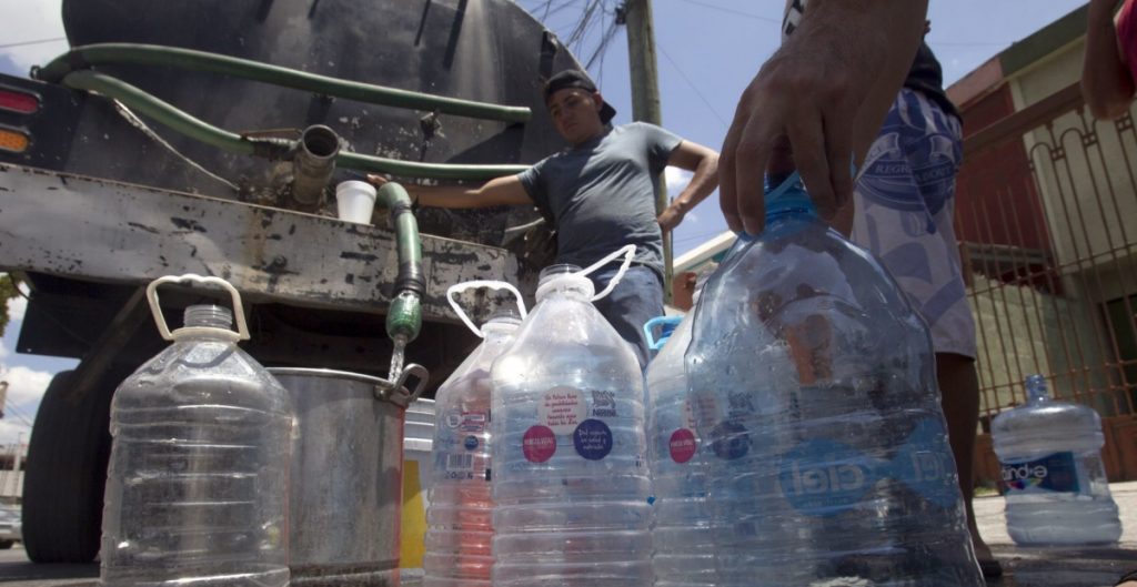 Detenciones Arbitrarias Y Carencia De Agua Entre Las Principales
